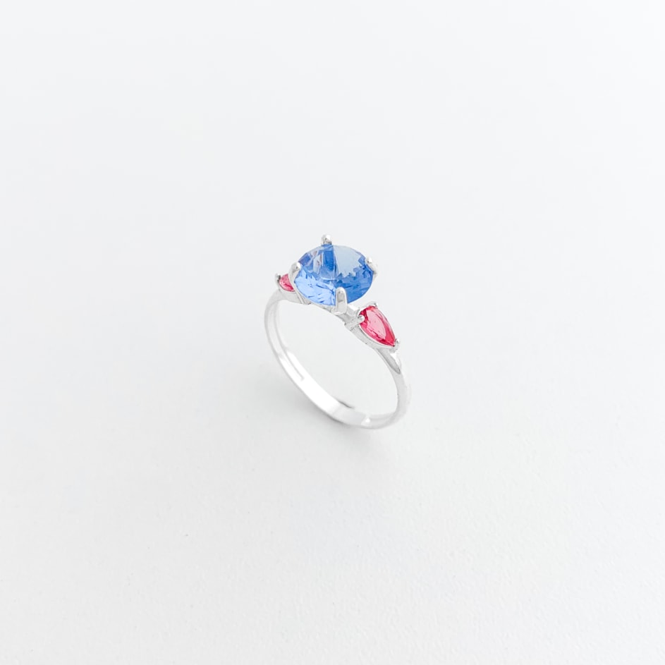 Anel com Zircônia Água Marinha Redonda e Rubi em Gota | La Plata Joias